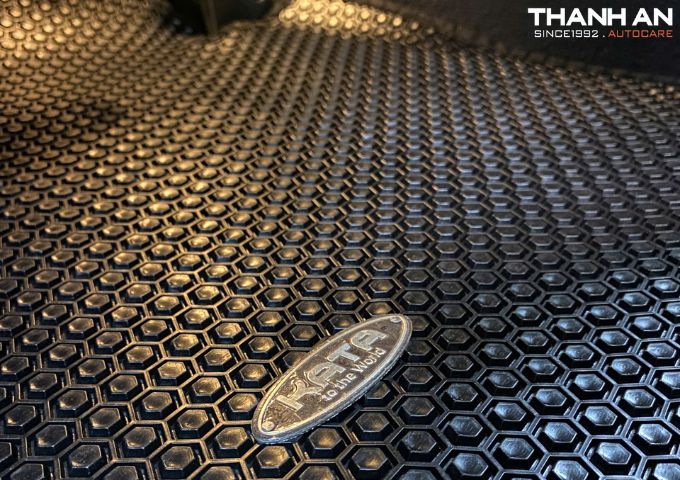 Thảm lót sàn xe Kia Rondo loại nào tốt? Bảng giá mới nhất